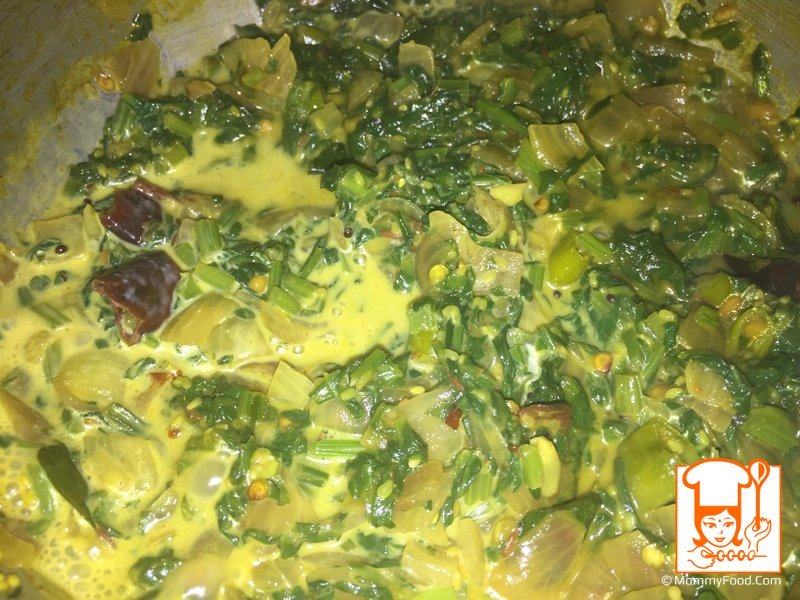 Palakura Iguru | Spinach Curry - Step By Step Recipe In Pictures ...